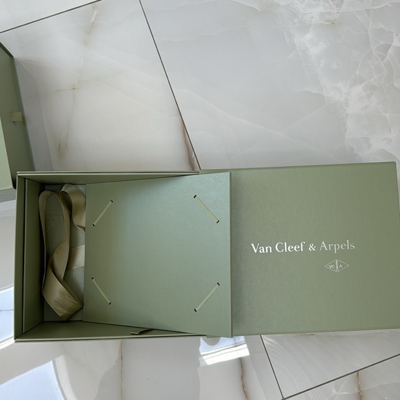 Van Cleef & Arpels | Other | Van Cleef And Arpels Shipping Box | Poshmark